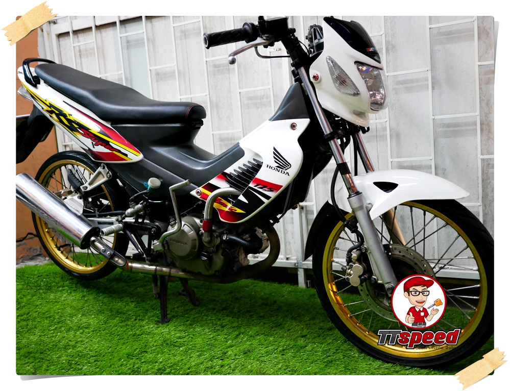 Sonic 125 ตัวสองแต่งสวยปี 47 เครื่องดีสภาพพร้อมขี่