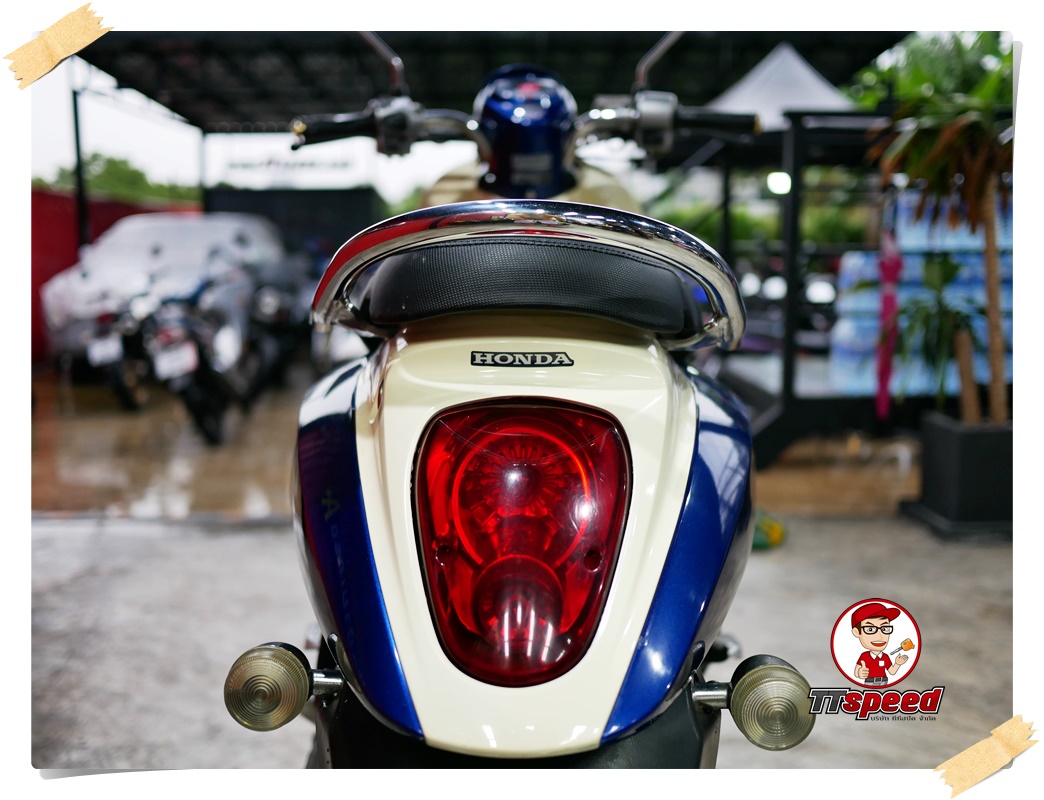 Scoopy-i แต่งสวย สีน้ำเงินระบบหัวฉีดประหยัด