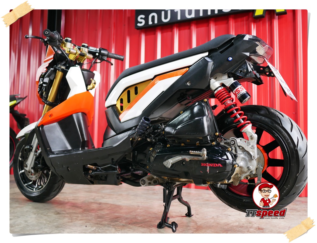 Zoomer-x หัวฉีดแต่งล้อโต ยางใหญ่ท่อแต่ง สภาพสวย