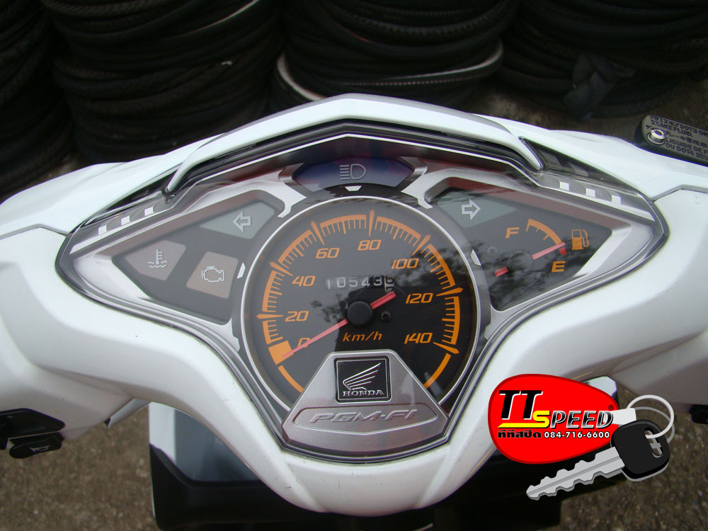 Honda Click-i 110 cc สีส้ม-ขาว | TTSPEED.COM